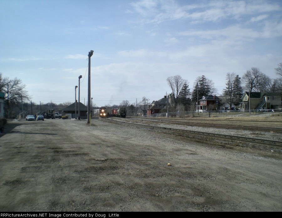 CP 8231 West in the clear